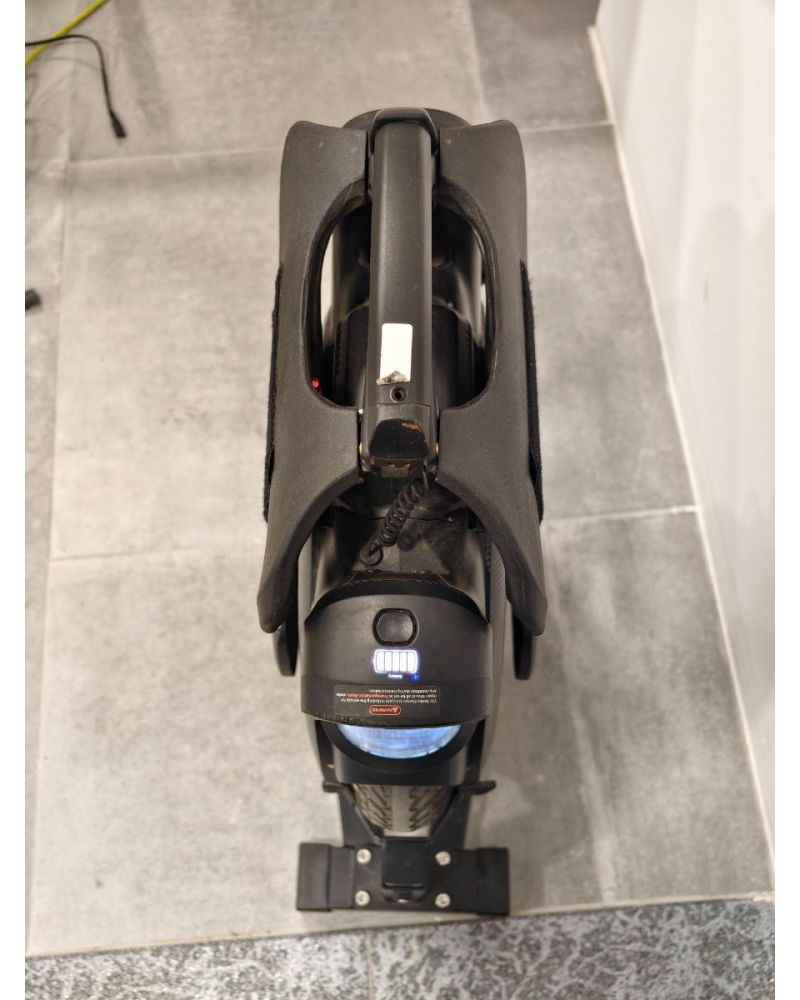 USED Inmotion V11 electric unicycle